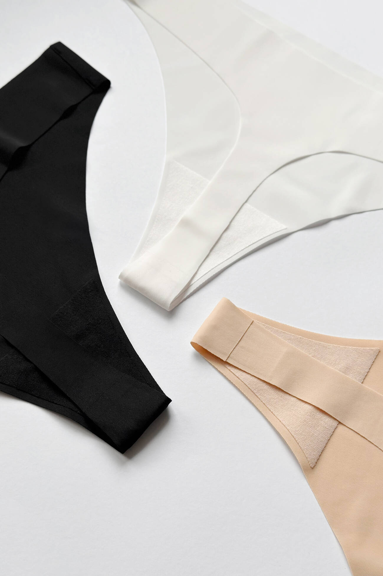 Blanca stringi bezszwowe trójpak wielokolorowy od polskiego producenta ...